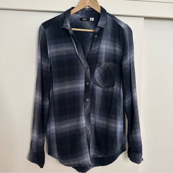 BDG | Tops | Bdg Blue An White Cotton Flannel | Poshmark